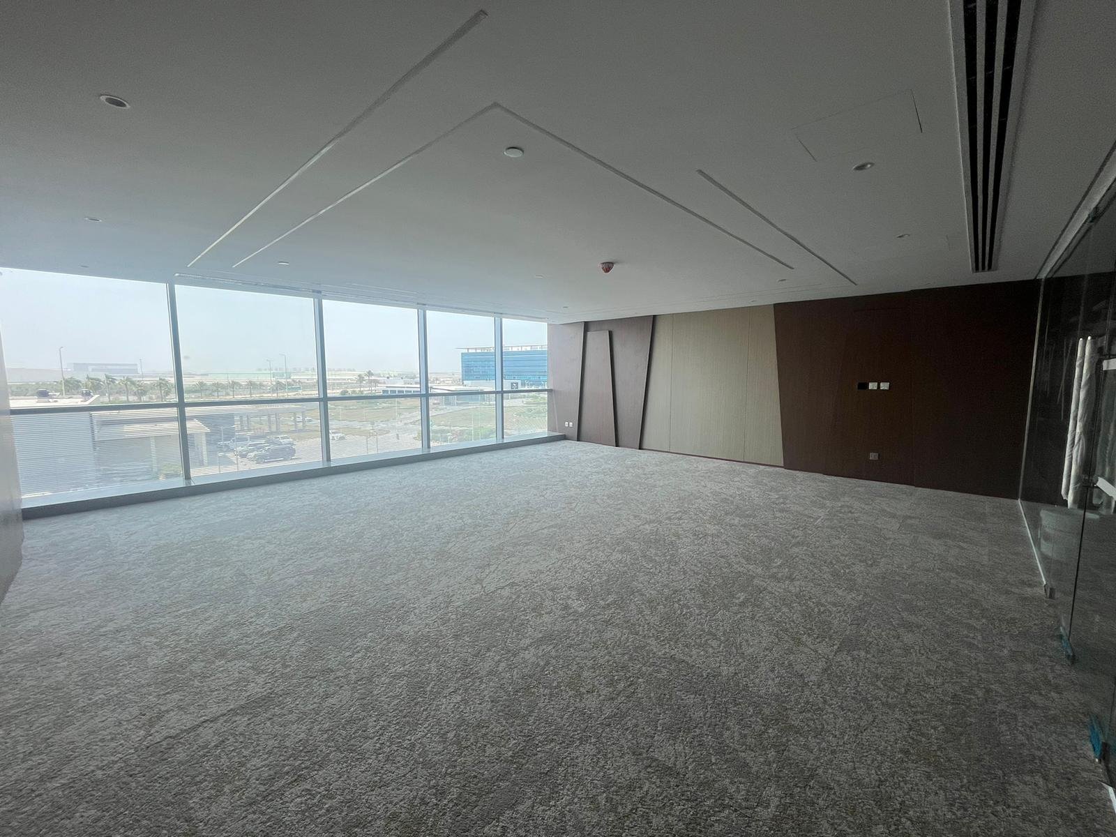 JAFZA Office - Dubai - The Floorist